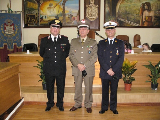 Il paese di GROTTE (Agrigento): visita del Generale Antonino Vassallo.